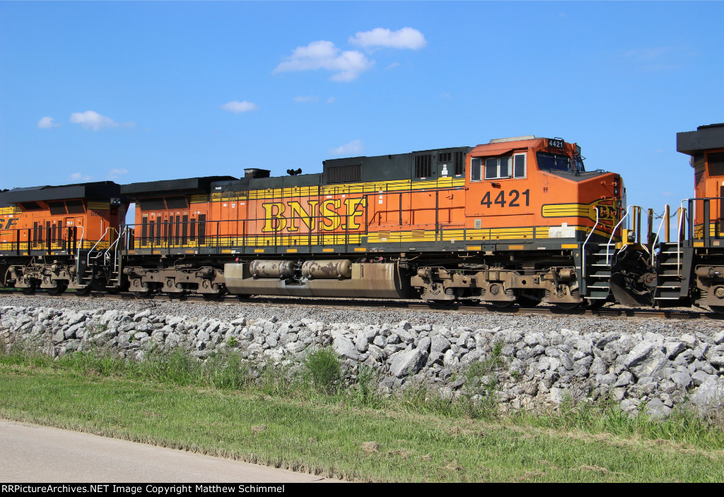 BNSF 4421
